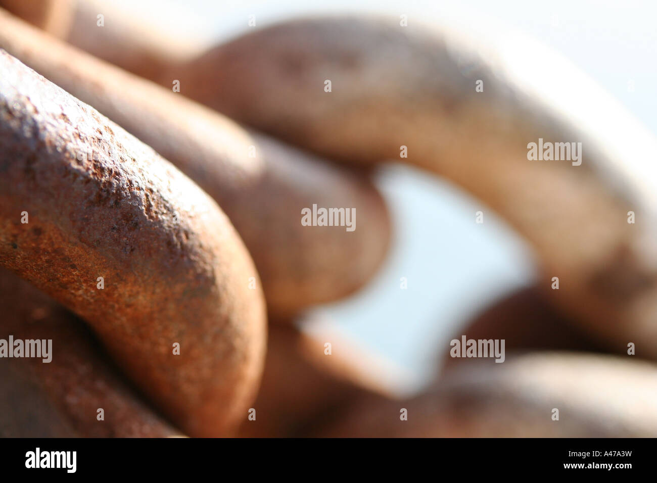 rusty chain links Stock Photo - Alamy