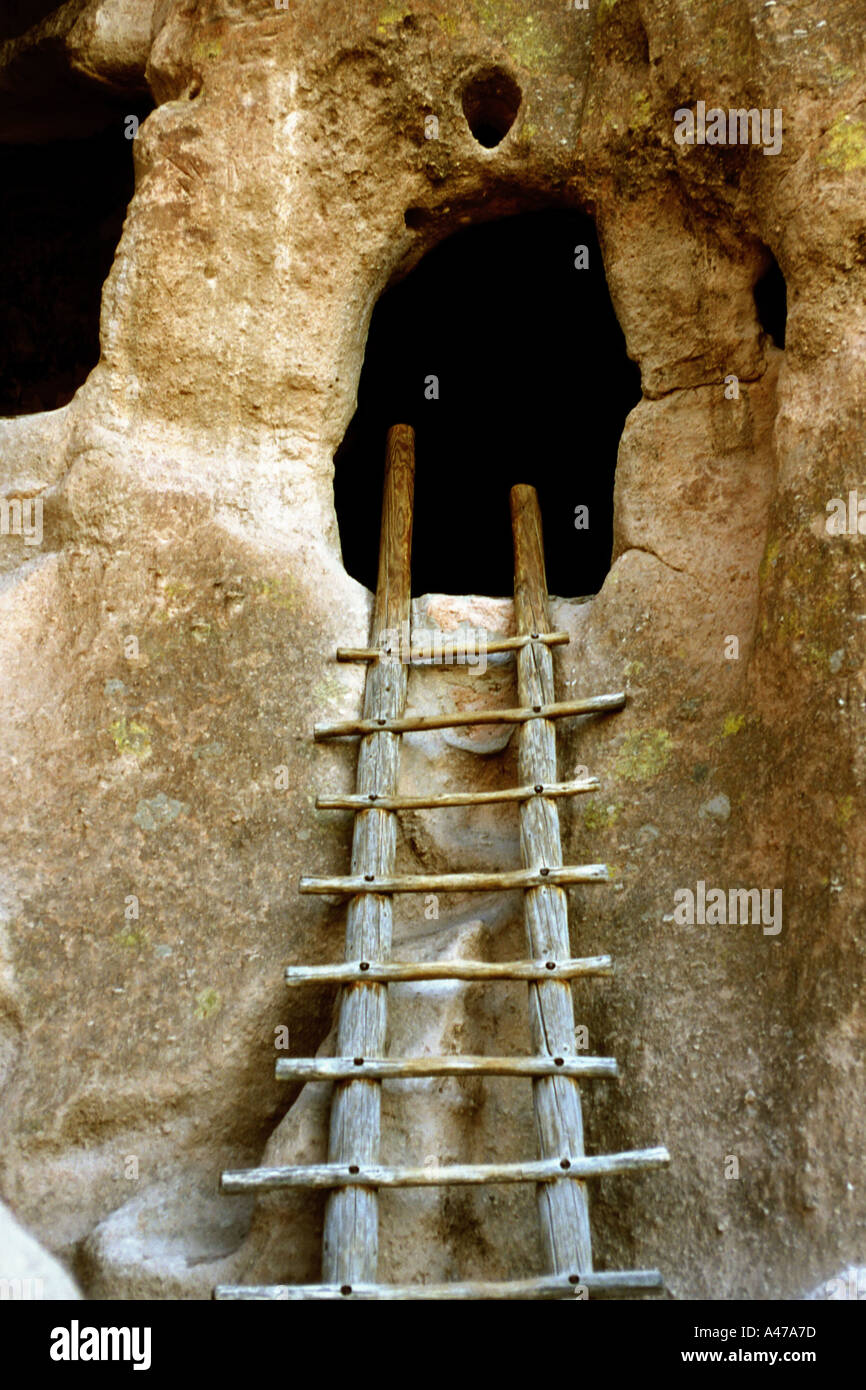 Caveate hi-res stock photography and images - Alamy