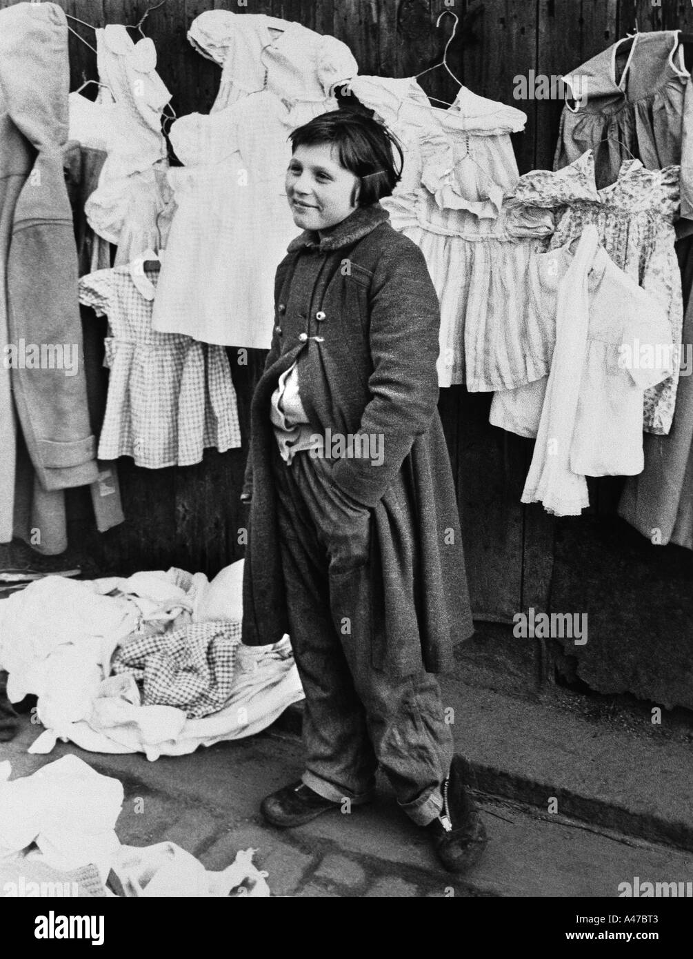 Picture seller Black and White Stock Photos & Images - Alamy