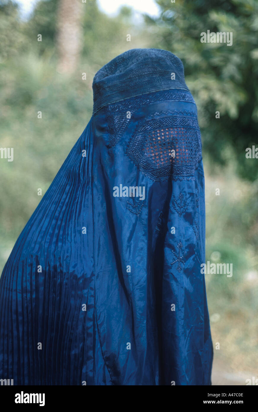 Chador hi-res stock photography and images - Alamy