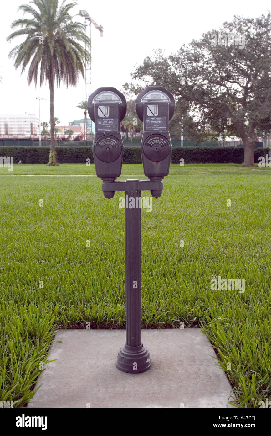 Two parking meters hi-res stock photography and images - Alamy