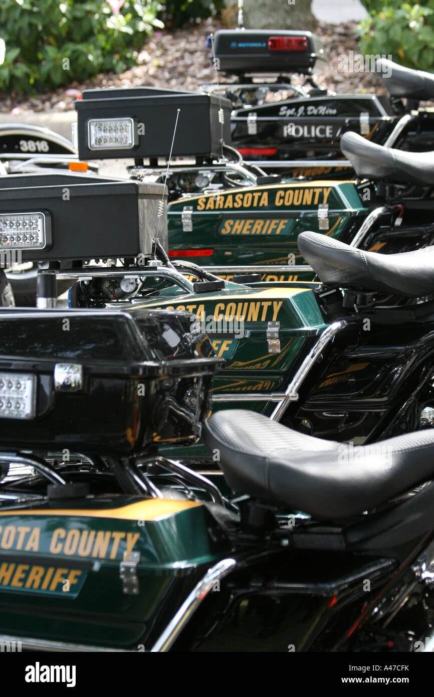 Harley davidson police road king hi-res stock photography and images ...