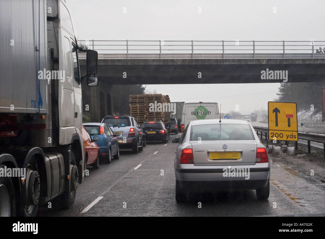 Lorry uk windscreen view hi-res stock photography and images - Alamy