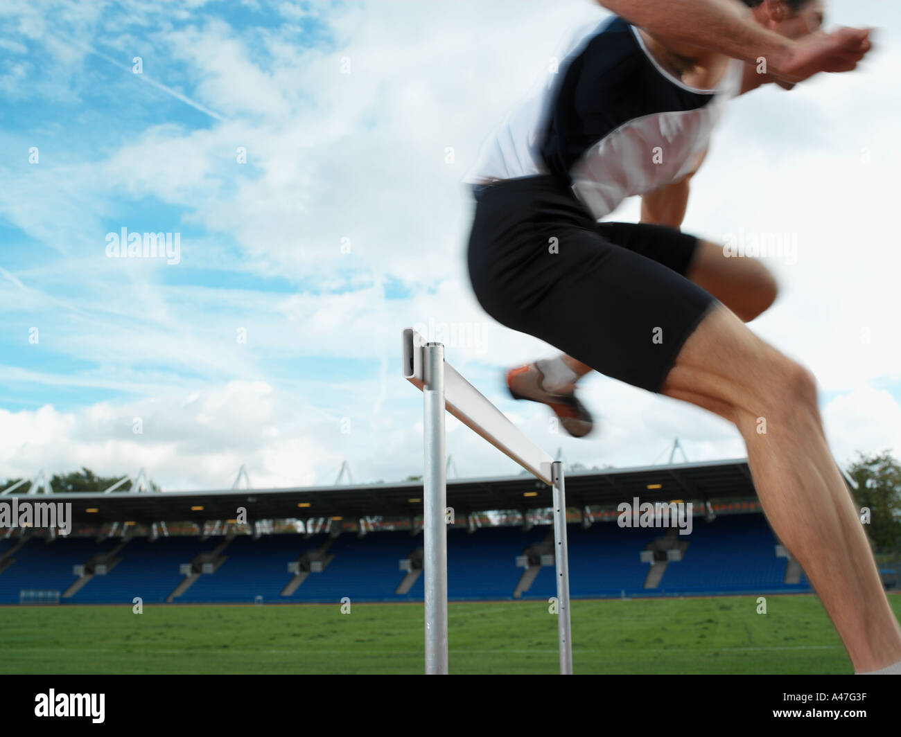 Male hurdler hi-res stock photography and images - Alamy