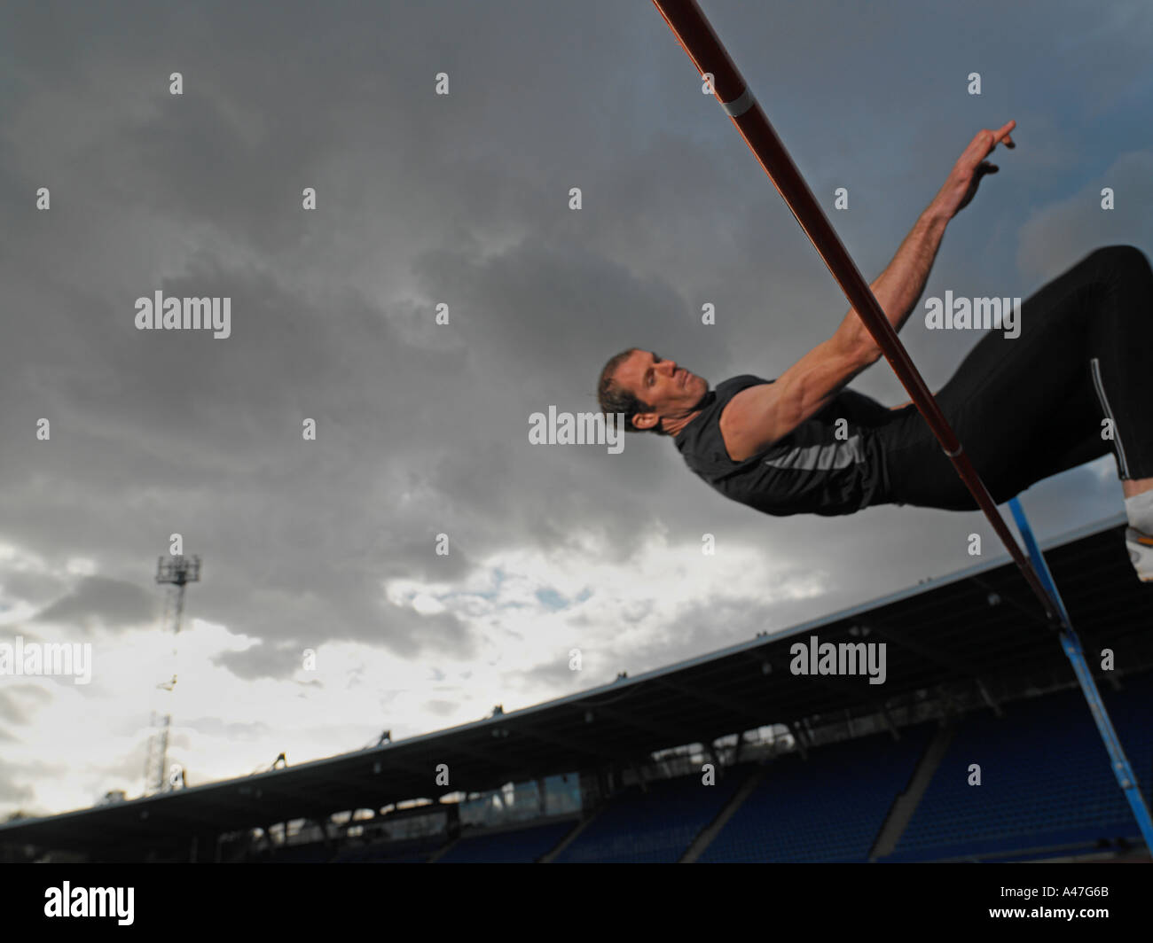 High jump athletics male hi-res stock photography and images - Alamy