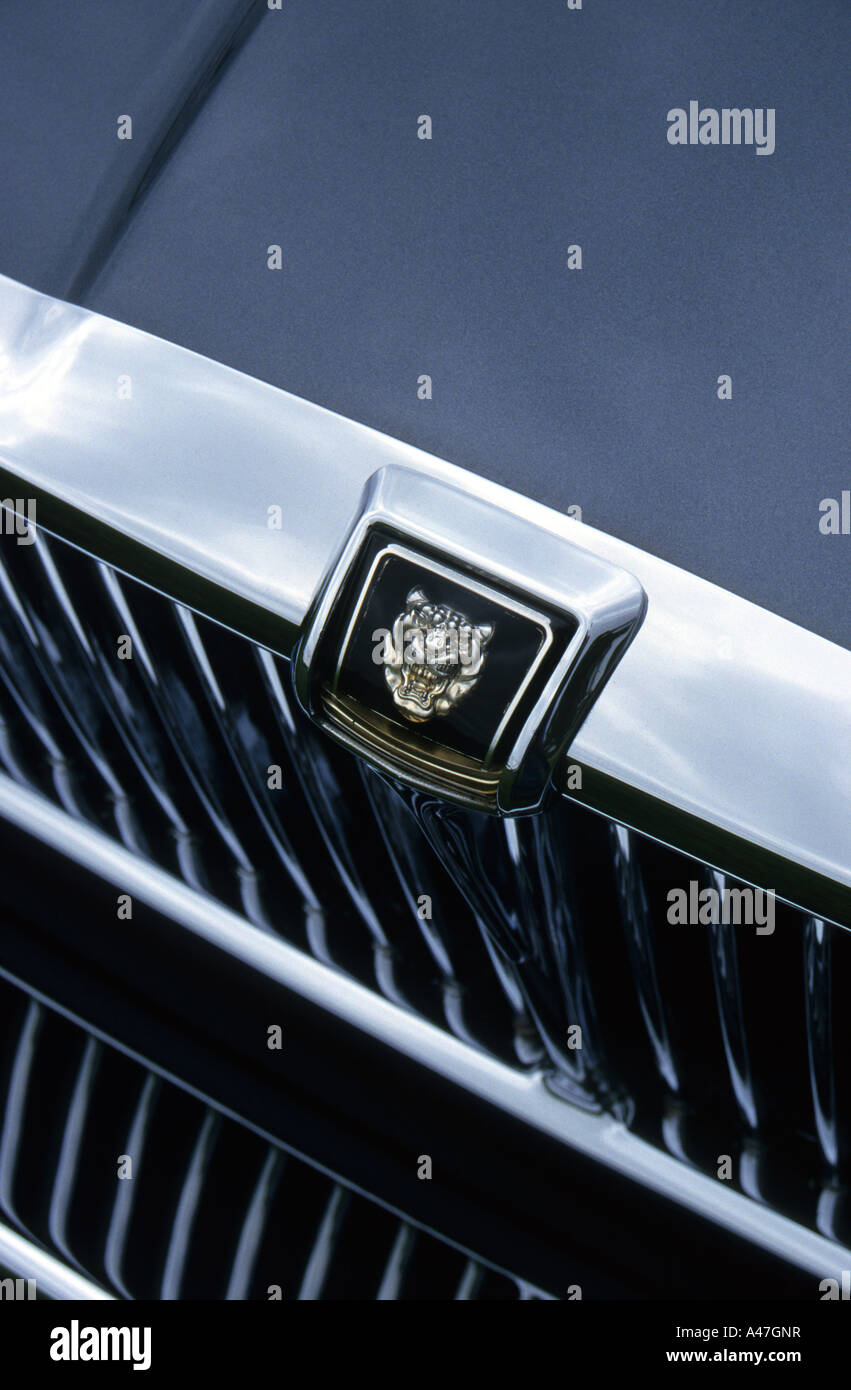 Symbols of the british sovereign hi-res stock photography and images ...