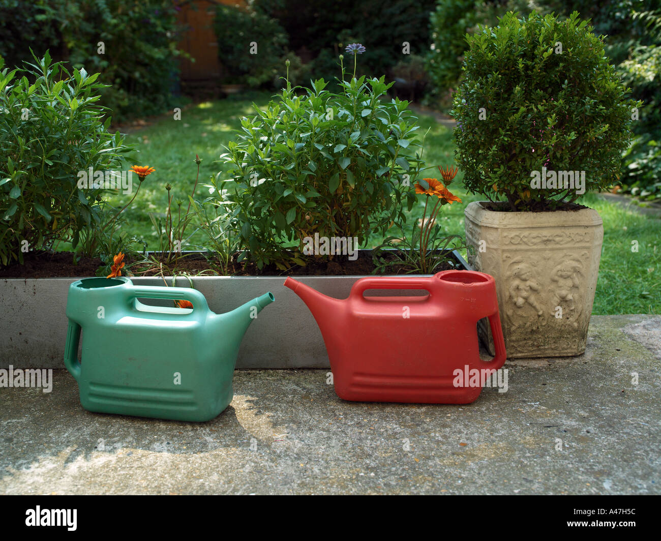 Pair of cans hi-res stock photography and images - Alamy
