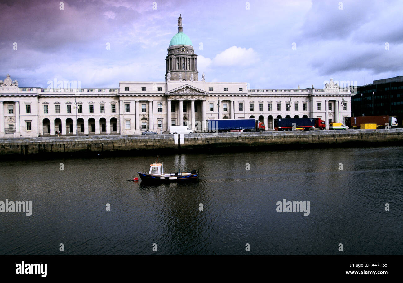 dublin costoms house 1999 Stock Photo - Alamy