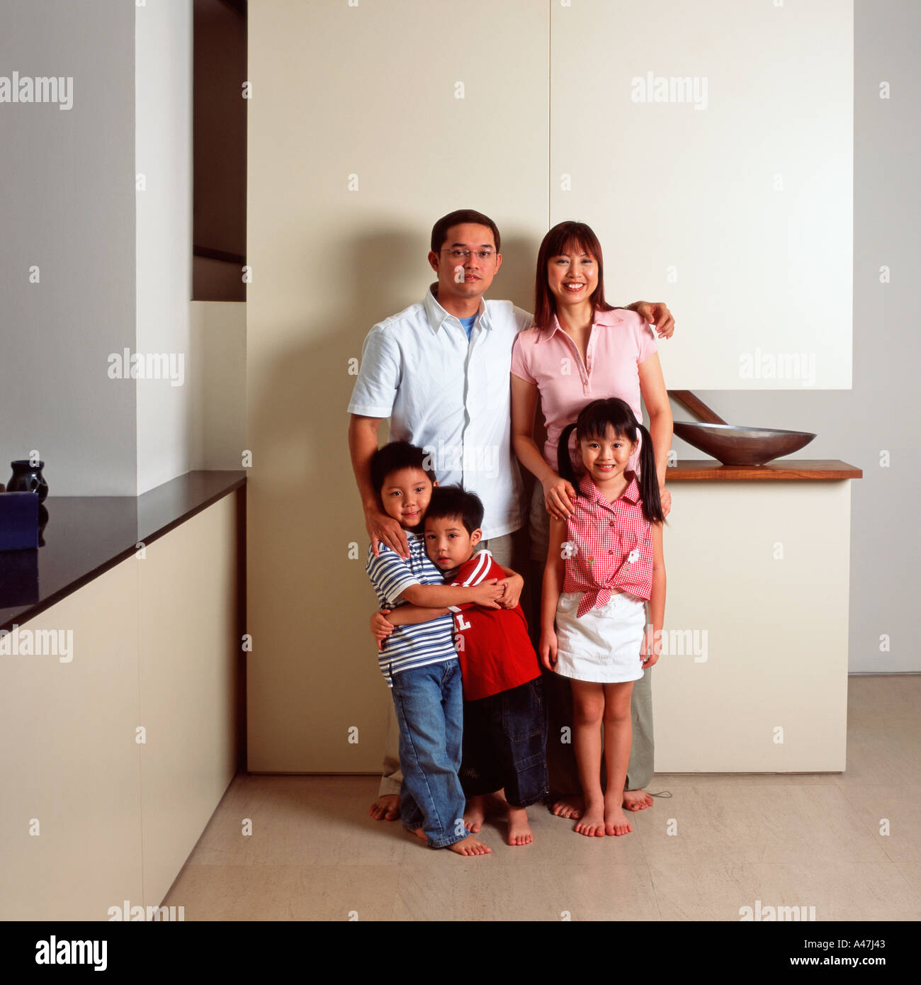 Portrait of an asian family Stock Photo - Alamy