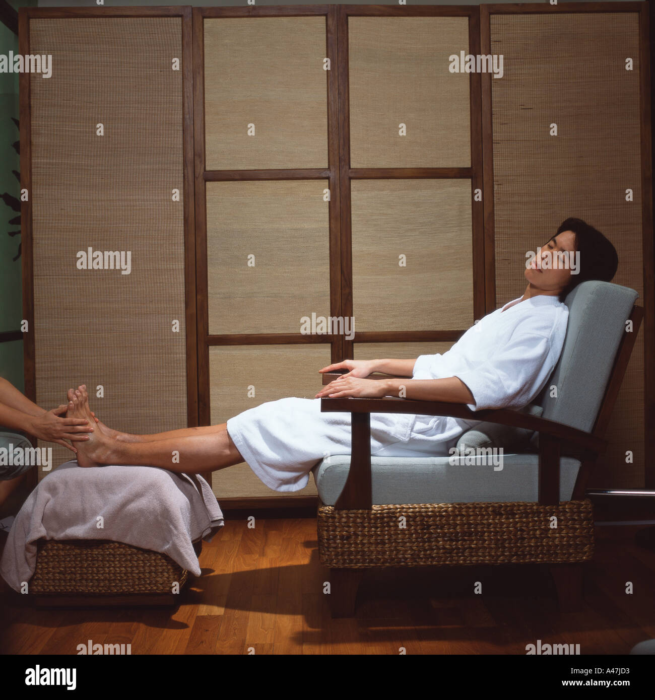 Man having a pedicure in spa Stock Photo - Alamy