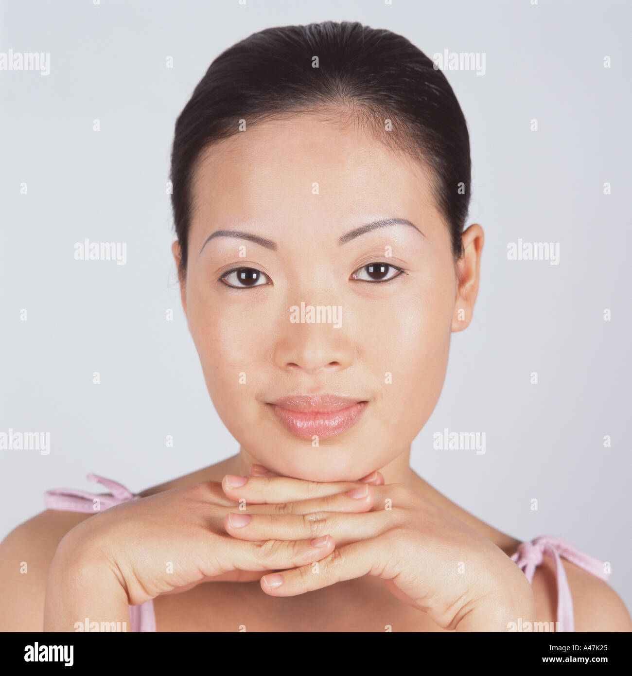 Portrait of a beautiful asian woman Stock Photo - Alamy
