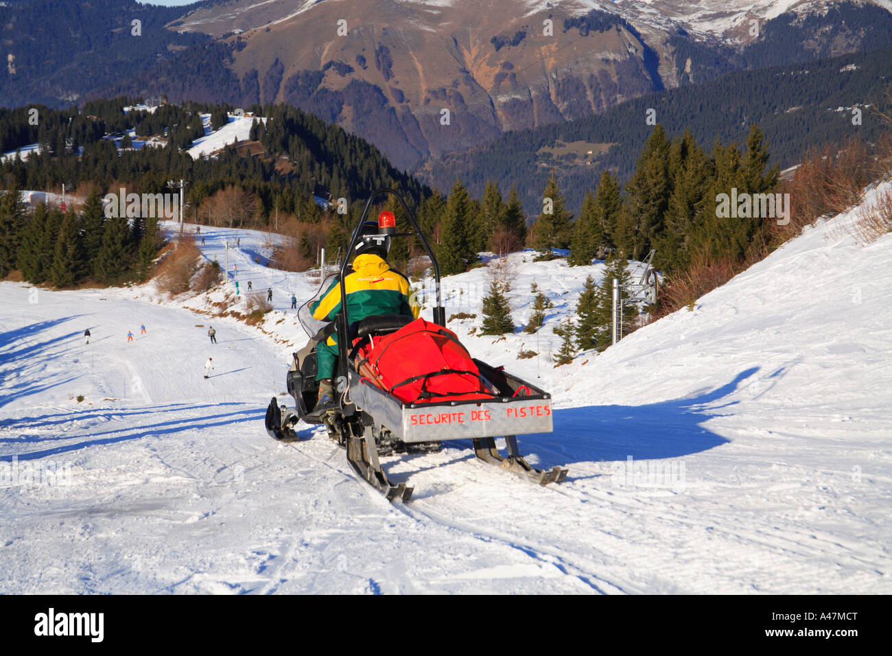 Les gets ski village hi-res stock photography and images - Alamy