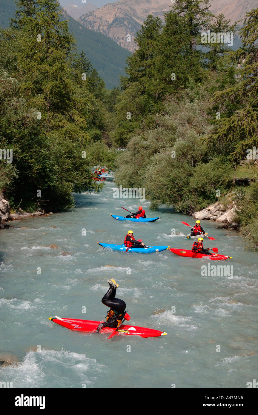 Kayaking france whitewater hi-res stock photography and images - Alamy