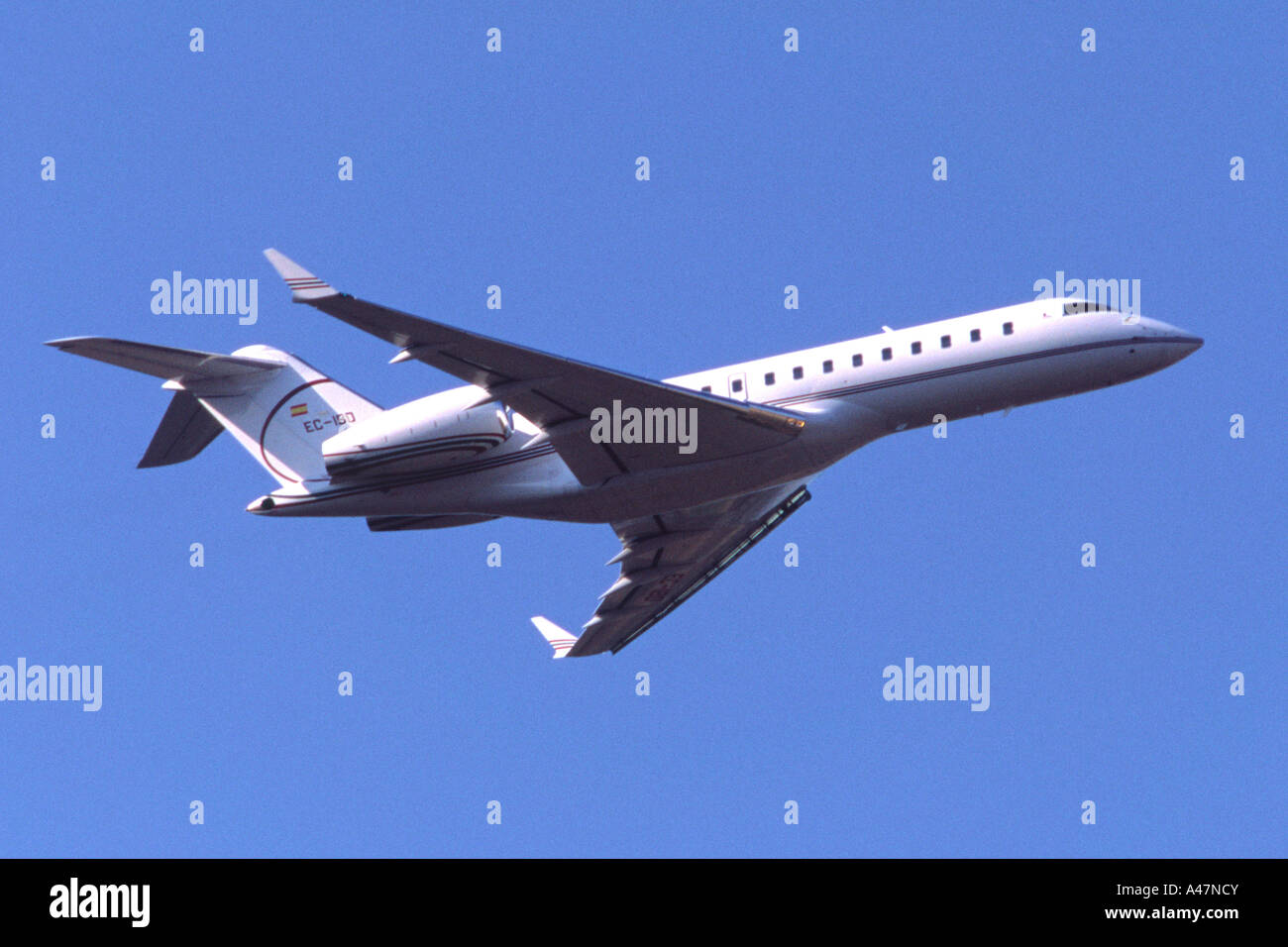 Bombardier bd 700 global express hi-res stock photography and images ...