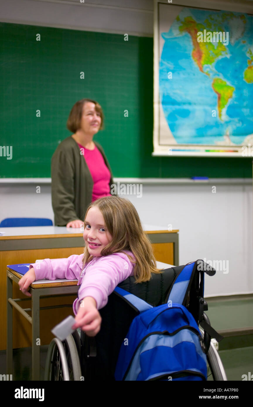 Child in wheelchair in class hi-res stock photography and images - Alamy