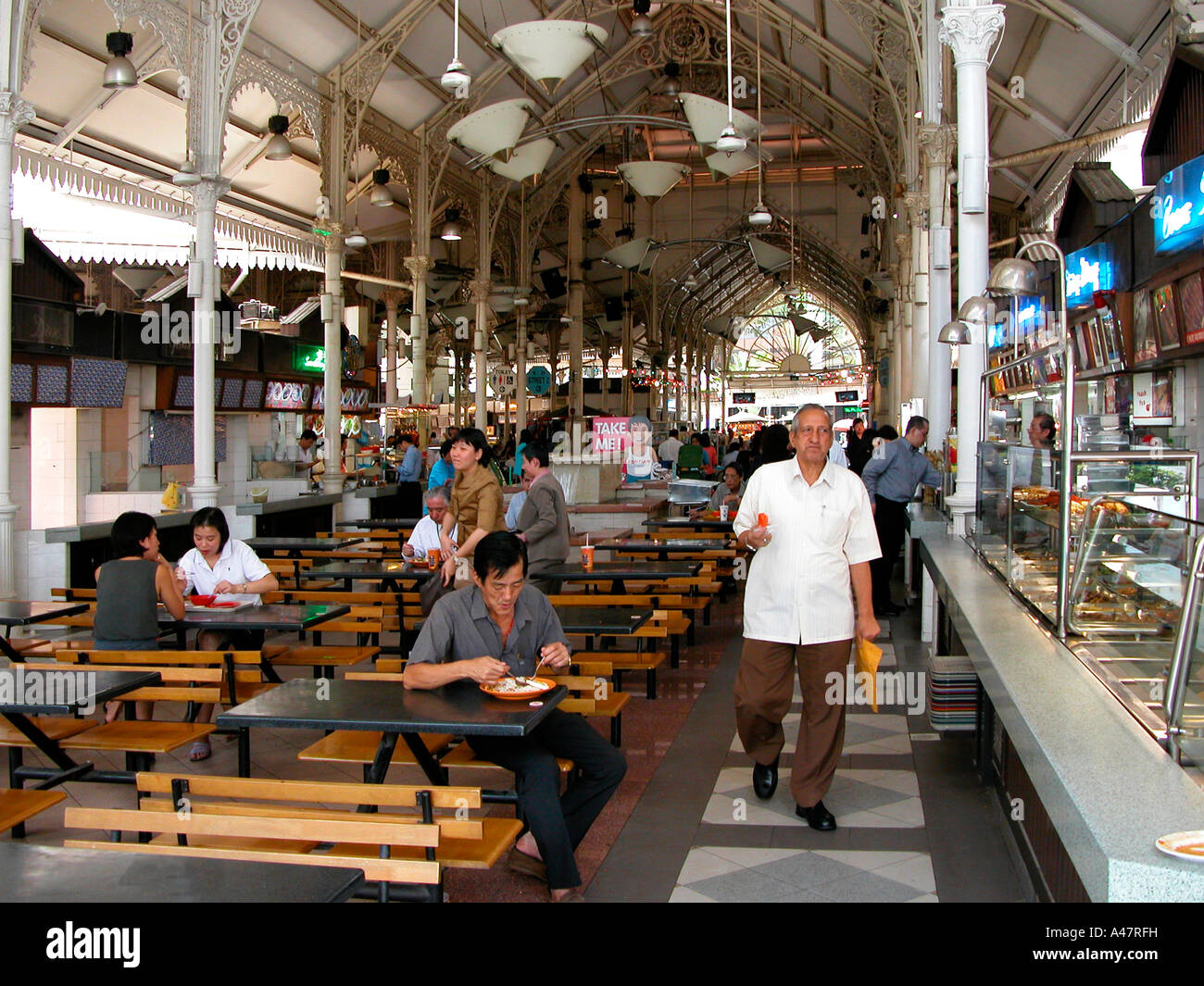 Lau Pa Sat Festival Market, Singapore Stock Photo - Alamy