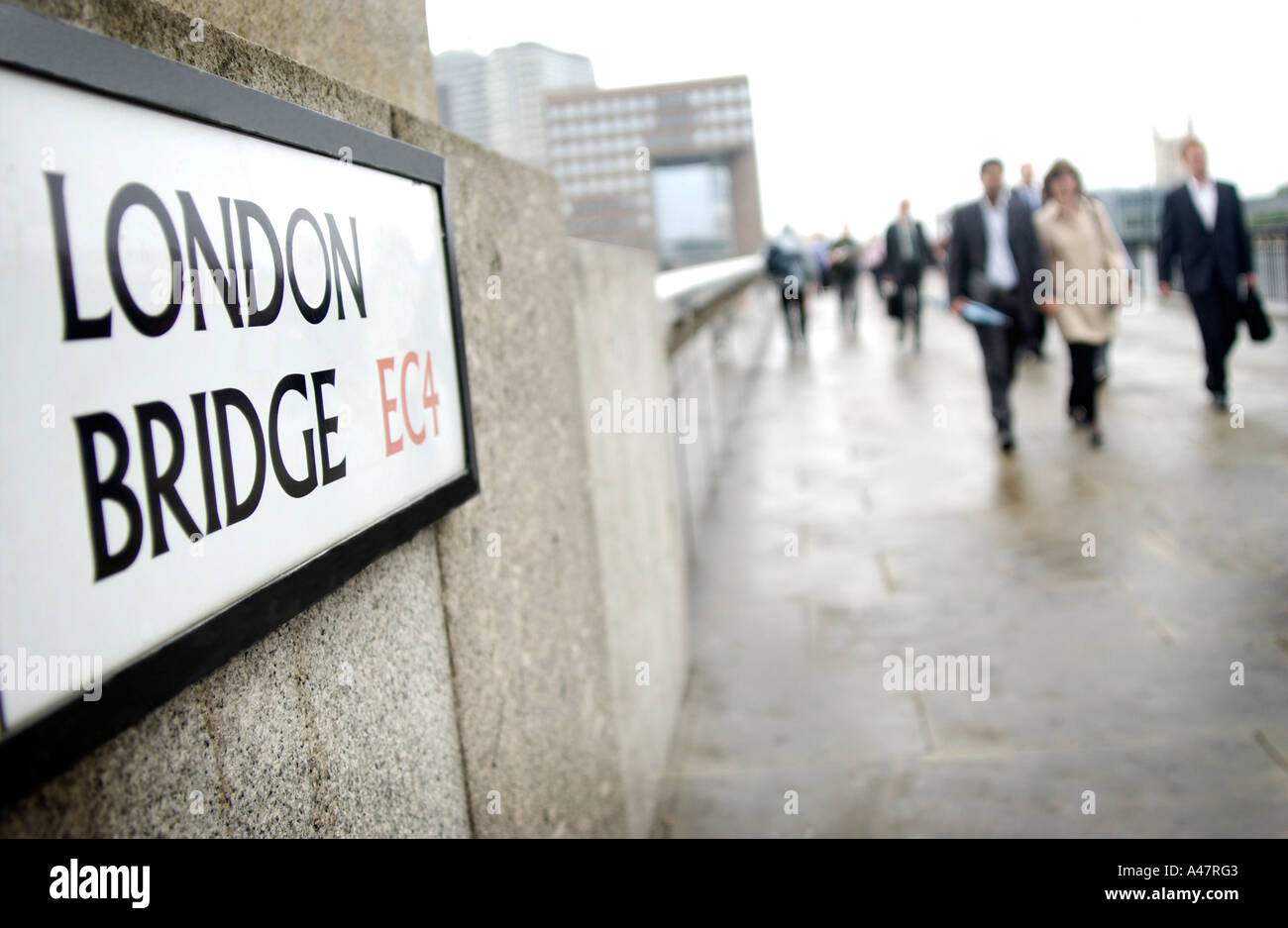 Working in london hi-res stock photography and images - Alamy