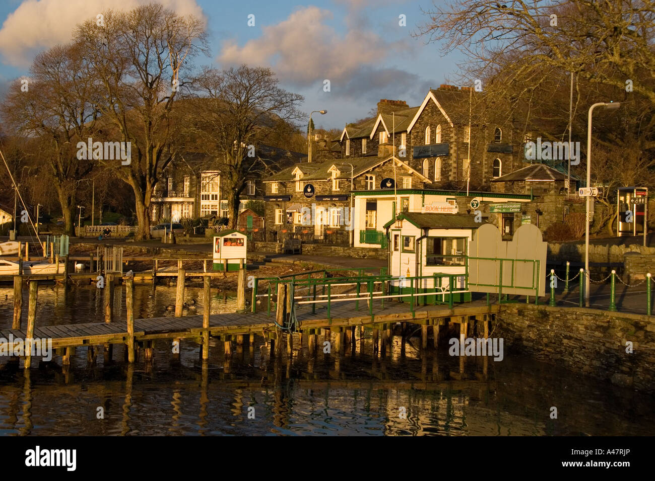 The windermere waterhead hotel hi-res stock photography and images - Alamy