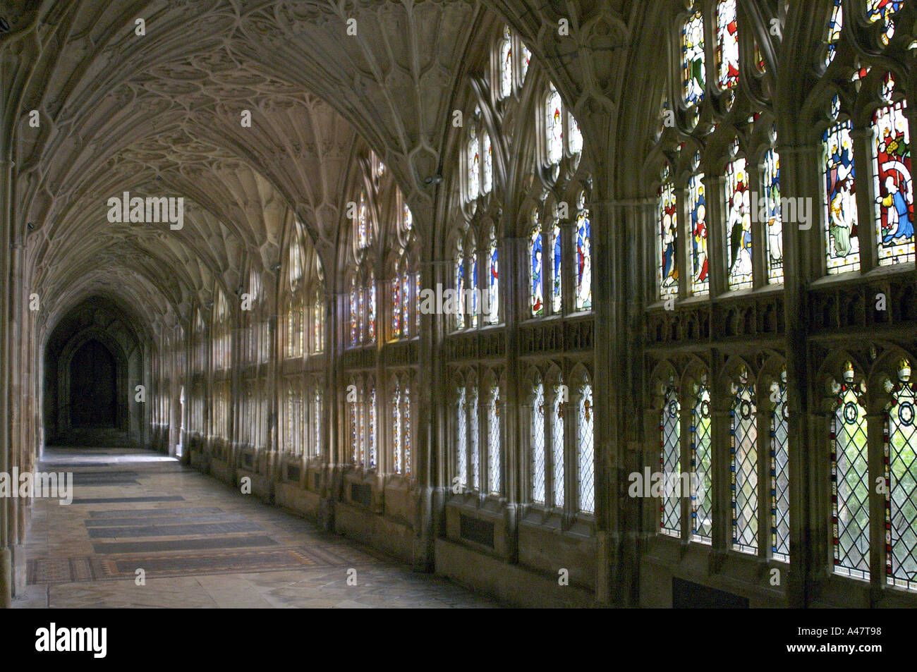 Gothic cloisters gloucester cathedral hi-res stock photography and ...