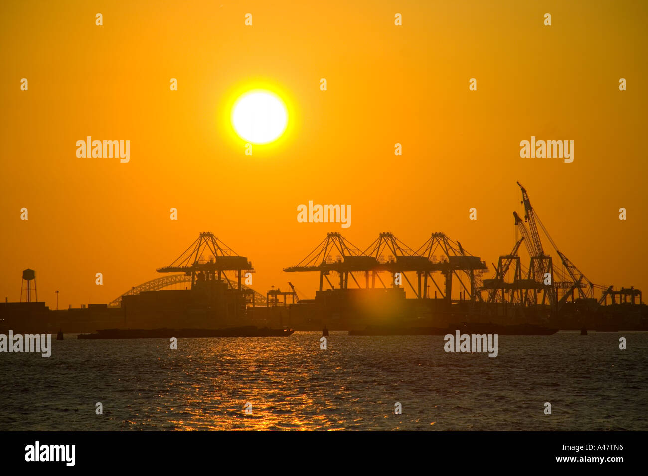 Hydro pumps hi-res stock photography and images - Alamy