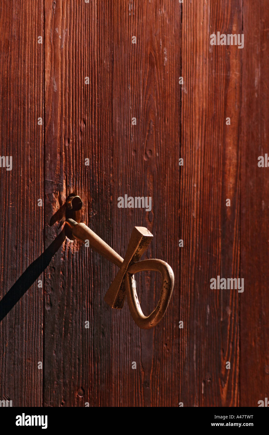 Golden door golden key hi-res stock photography and images - Alamy