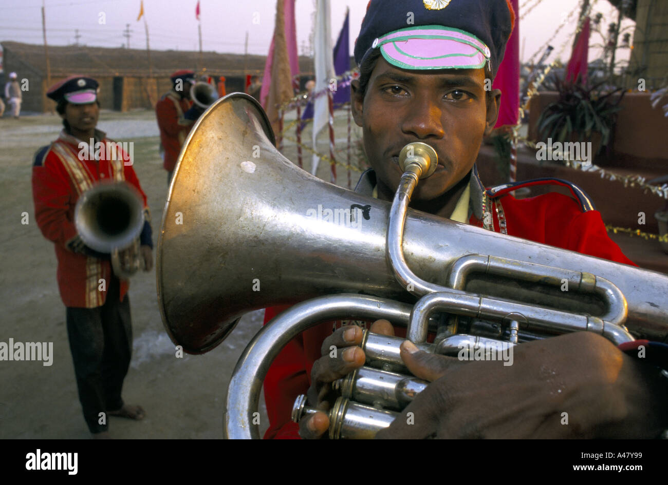 Band tuba hi-res stock photography and images - Alamy