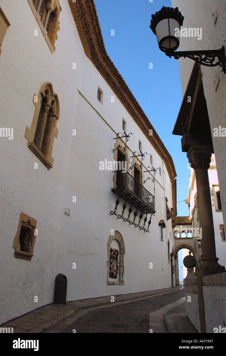Symbolic old colonial building balcony hi-res stock photography and ...