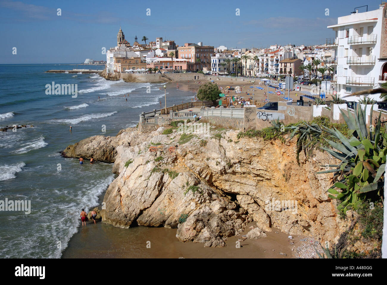 Beach tower water slide hi-res stock photography and images - Alamy