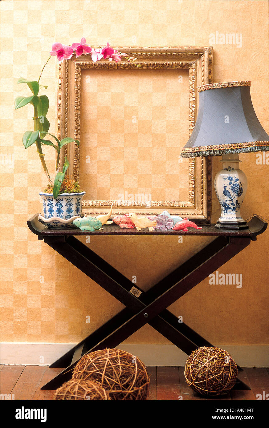 Close-up of an empty picture frame on the table Stock Photo - Alamy