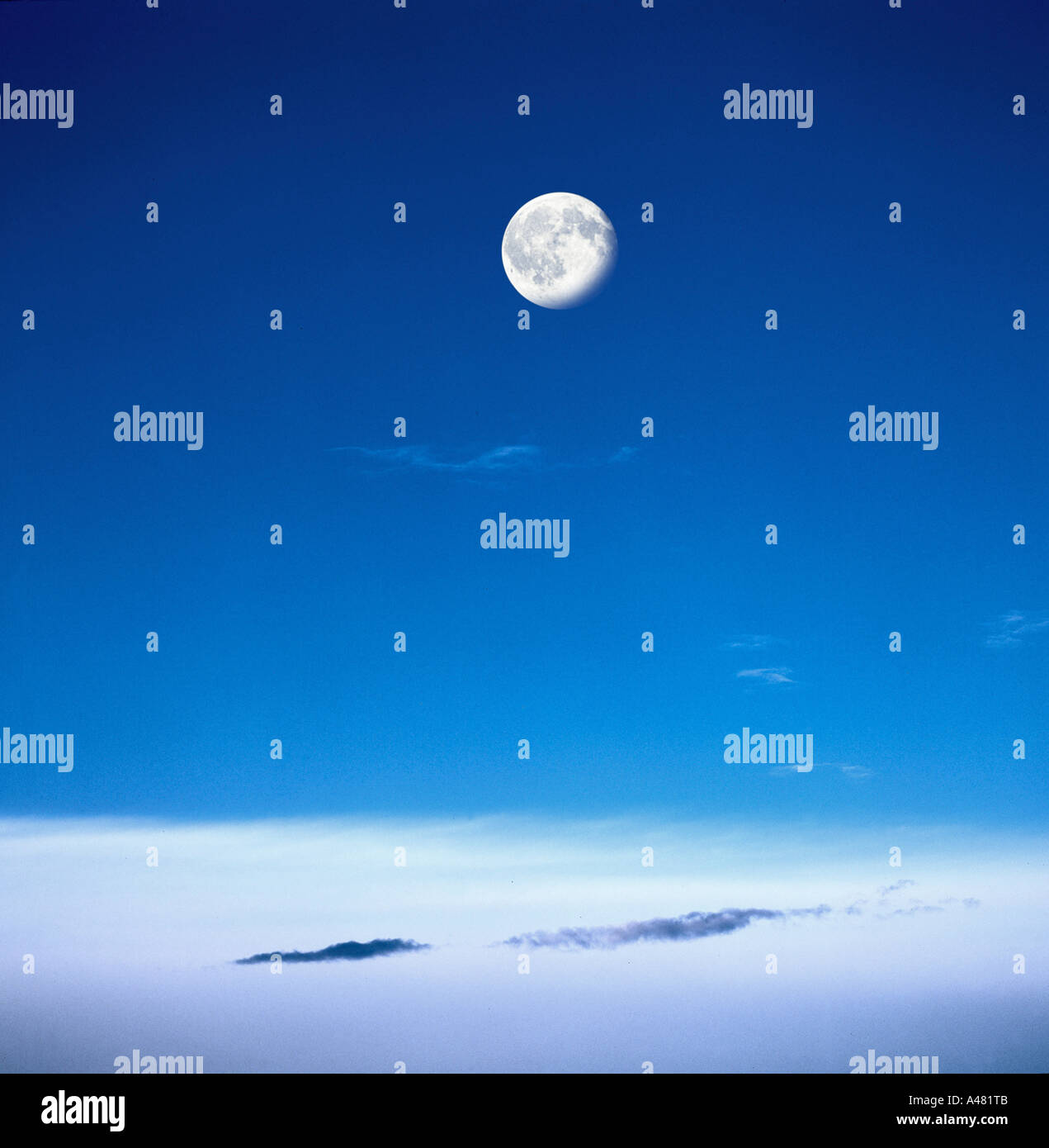 Mond hi-res stock photography and images - Alamy