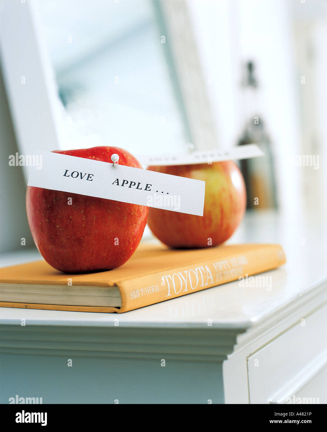 Close-up of labels on apples Stock Photo - Alamy