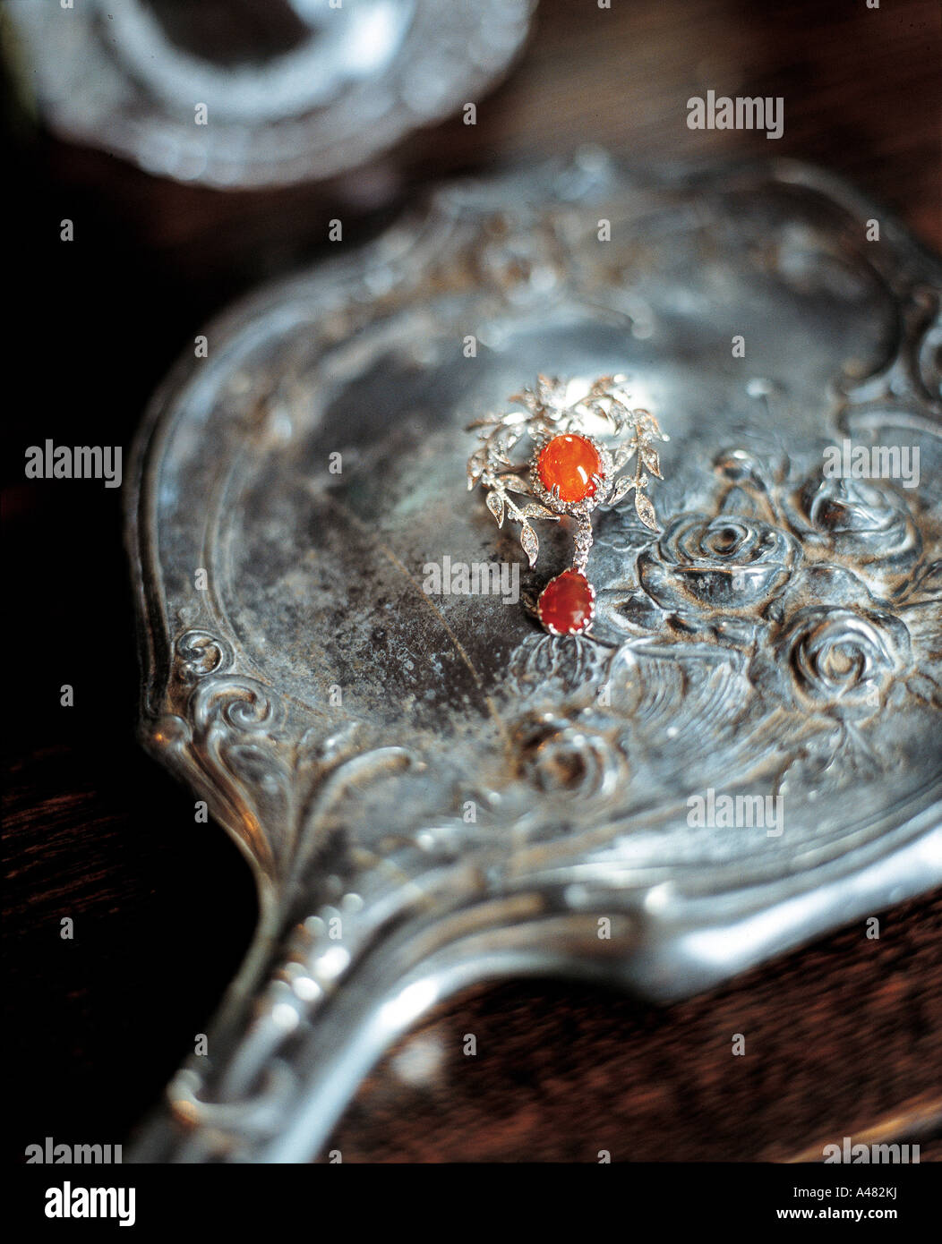 Ornate hand mirror hi-res stock photography and images - Alamy