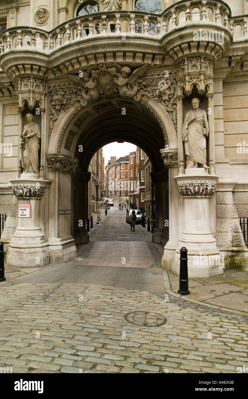 Entrance to Temple Inn London Stock Photo - Alamy