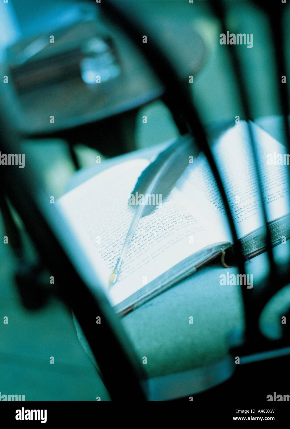 Open book quill hi-res stock photography and images - Alamy