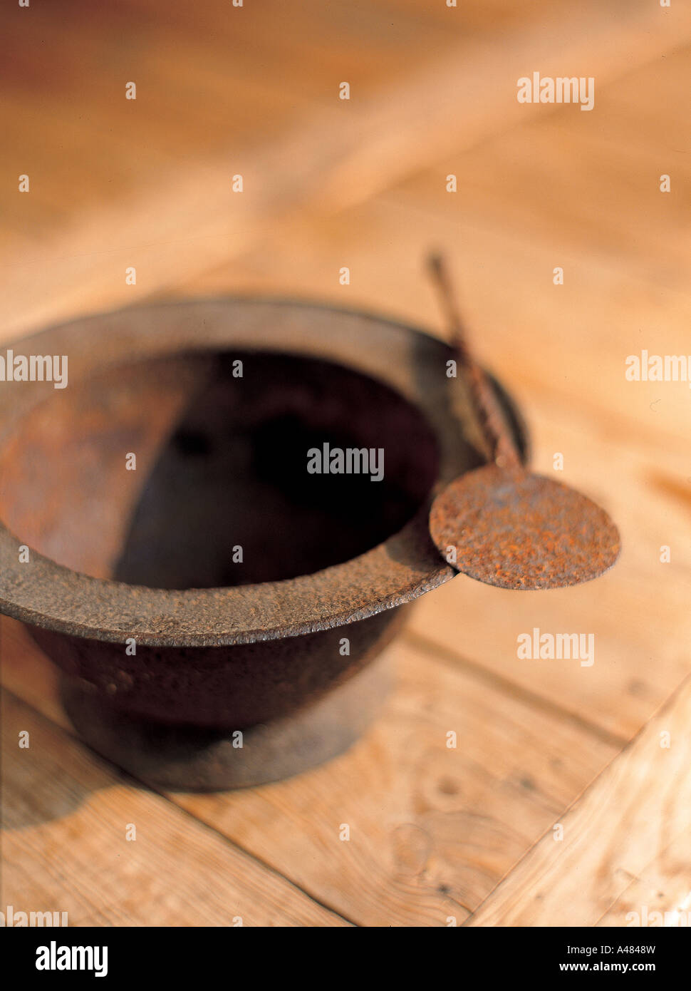 Bronze brazier hi-res stock photography and images - Alamy