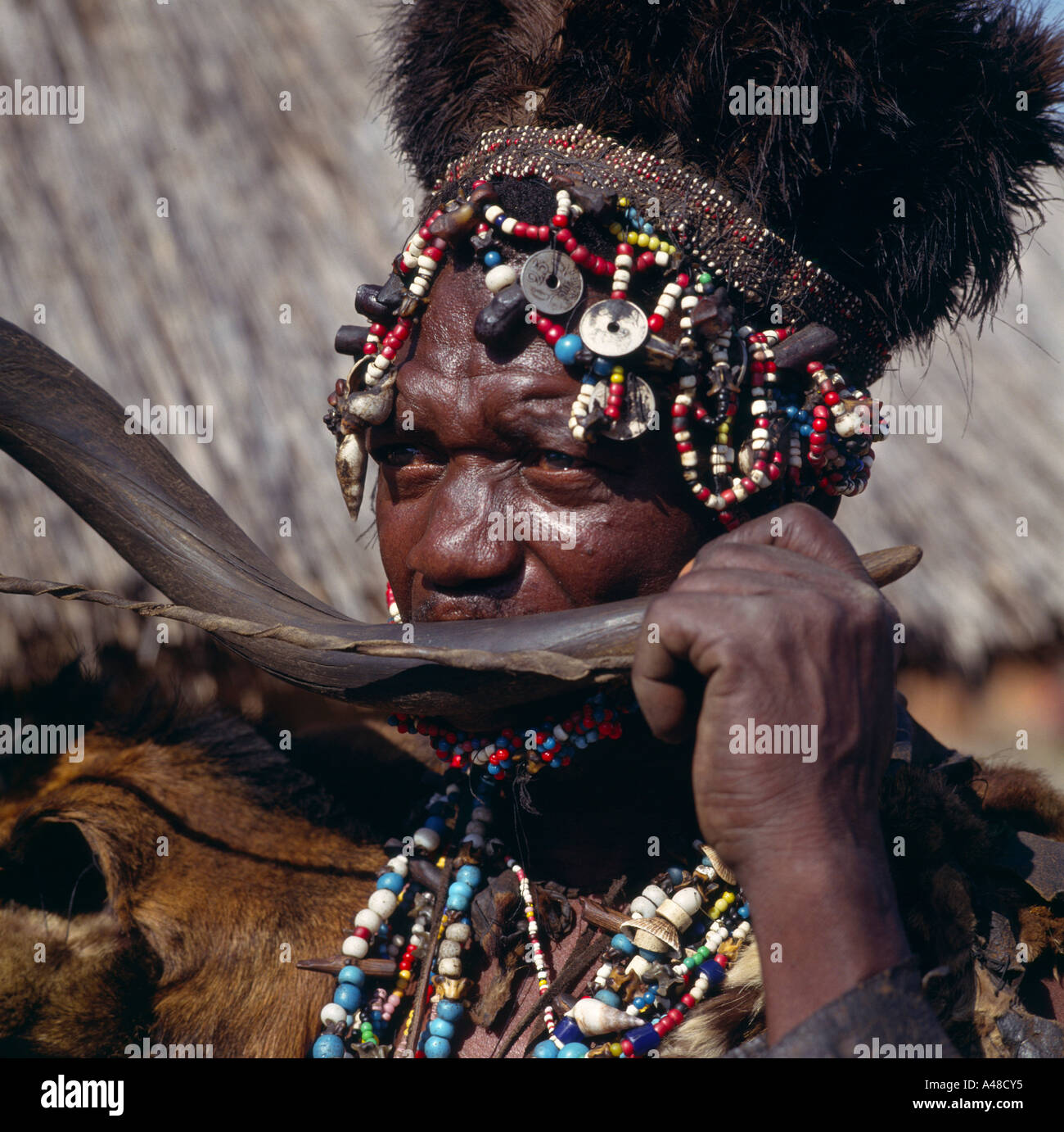 Shaman africa hi-res stock photography and images - Alamy