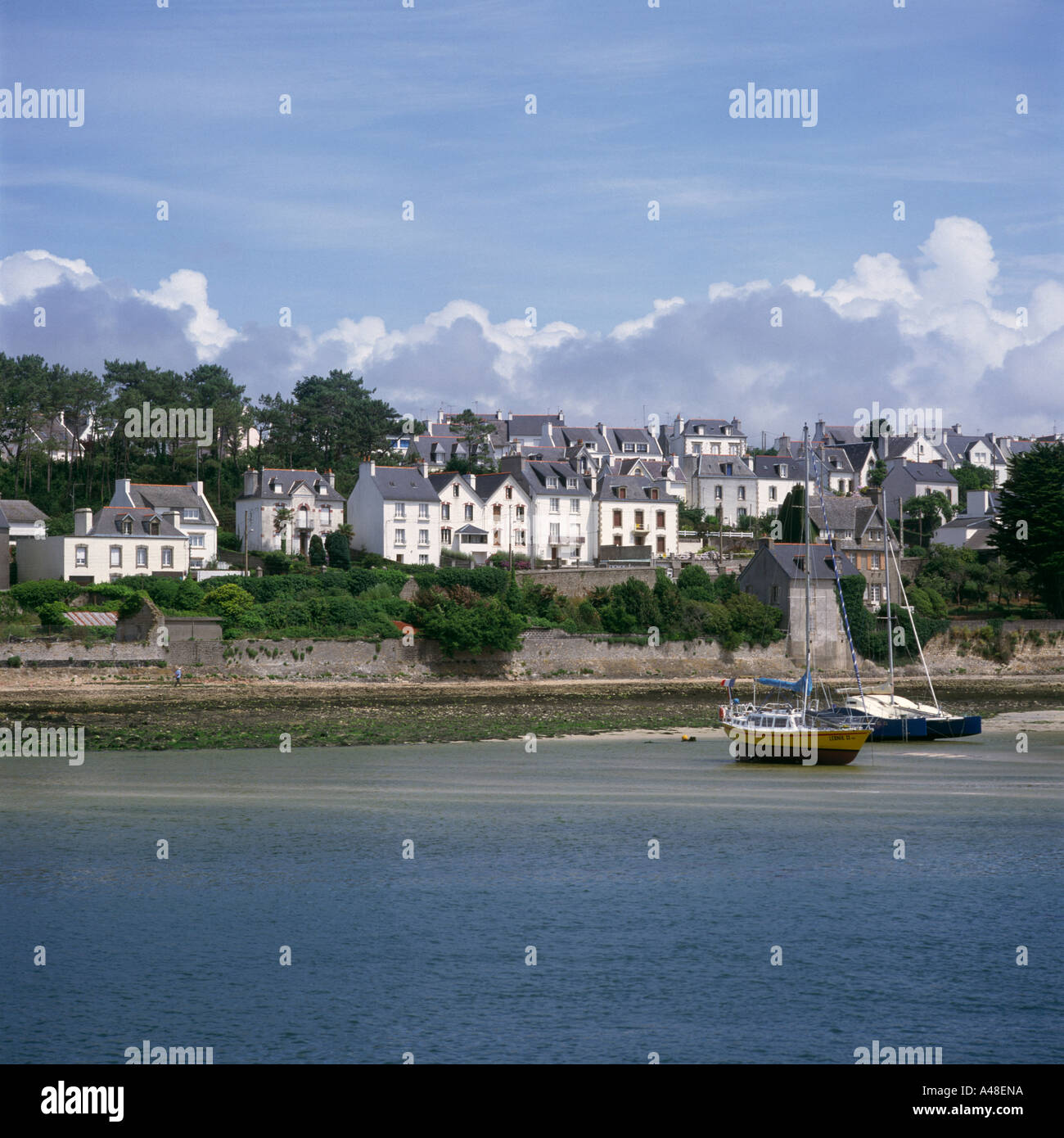 In the harbour of audierne hi-res stock photography and images - Alamy