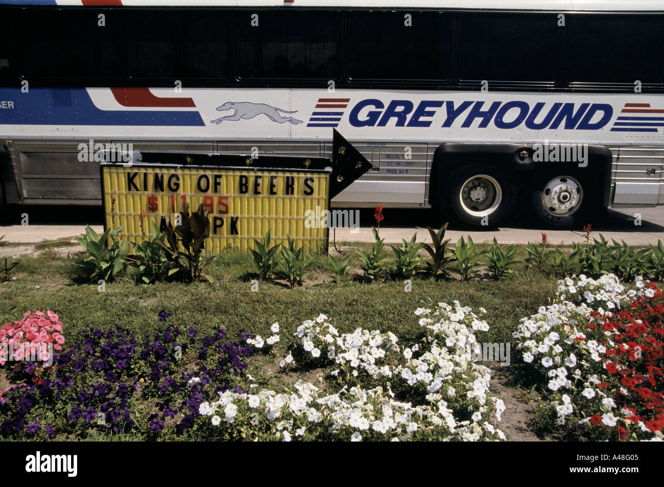 grey hound bus iowa usa 1992 Stock Photo - Alamy