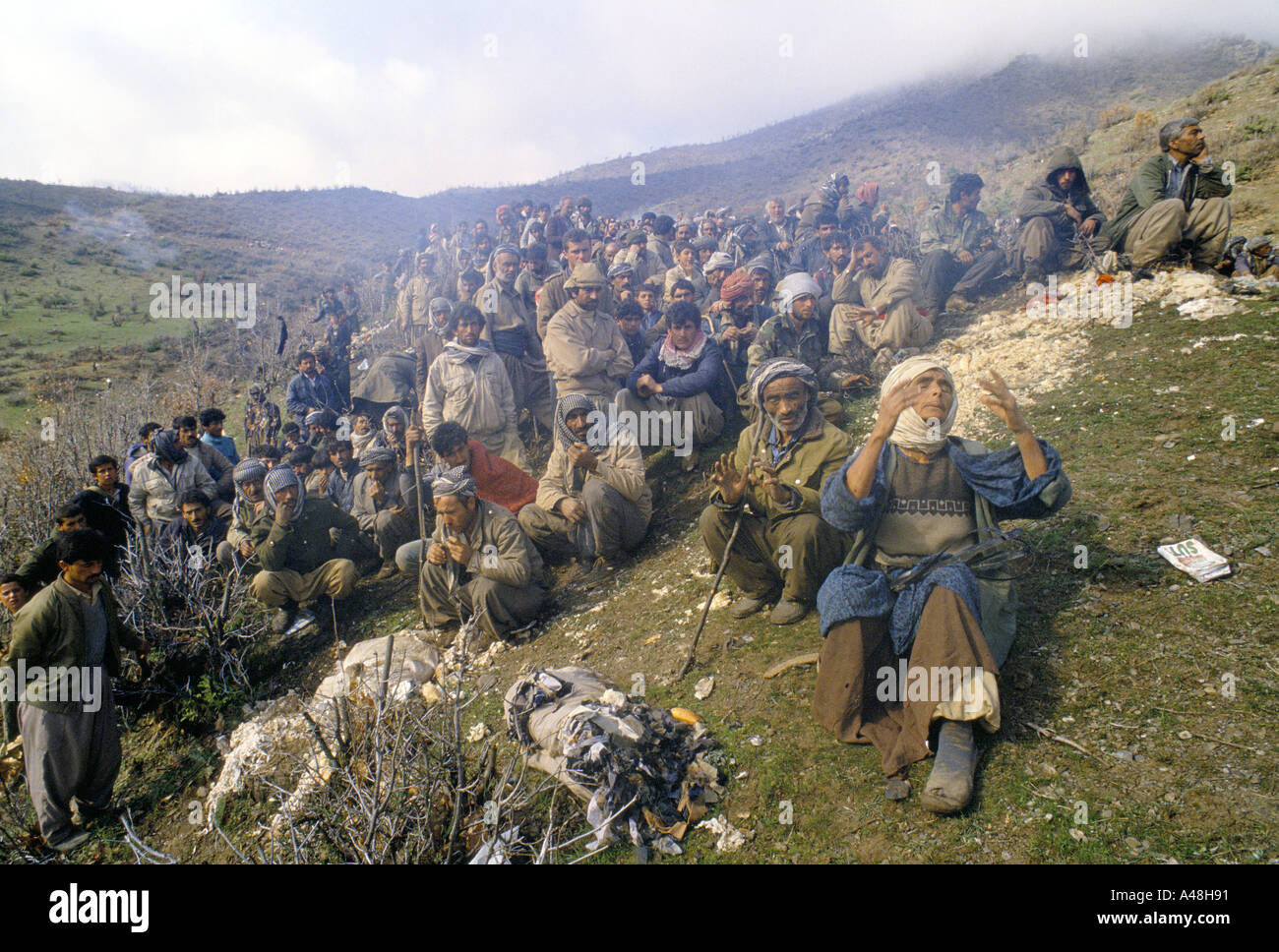 Kurdish refugees 1991 refugee camp hi-res stock photography and images ...