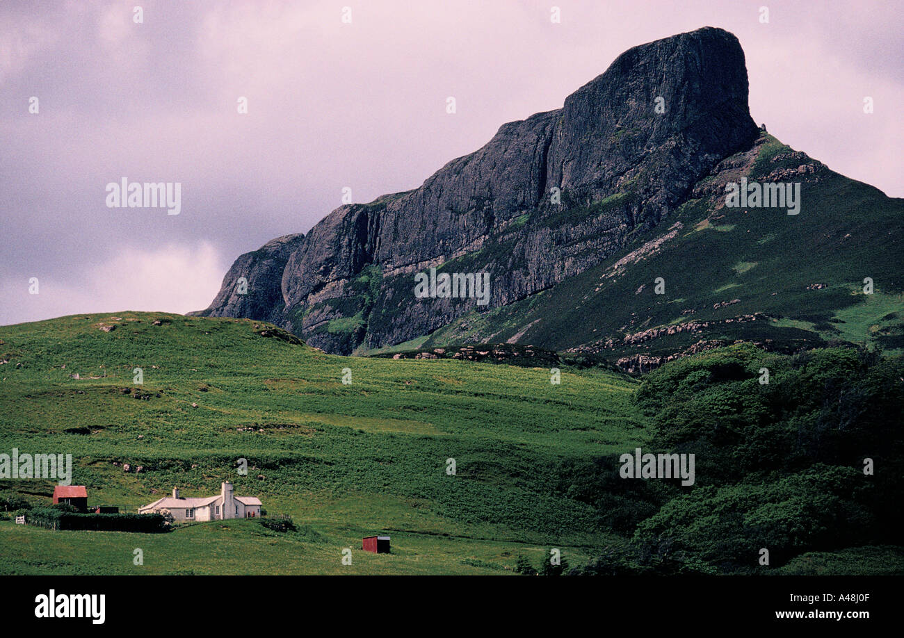 An sgurr eigg hi-res stock photography and images - Alamy