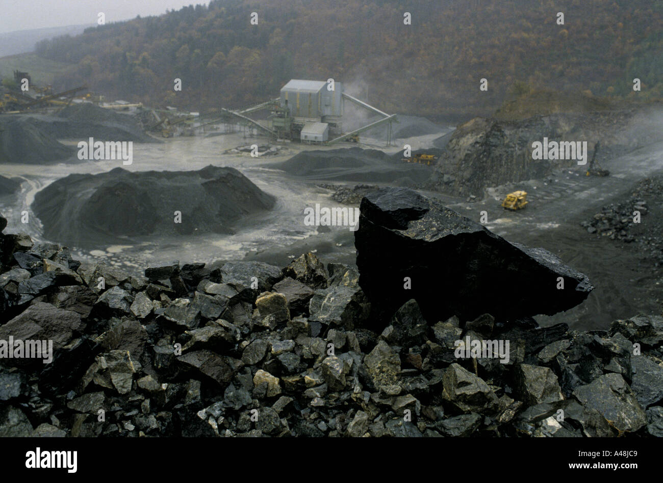 Quarrying industry in france hi-res stock photography and images - Alamy