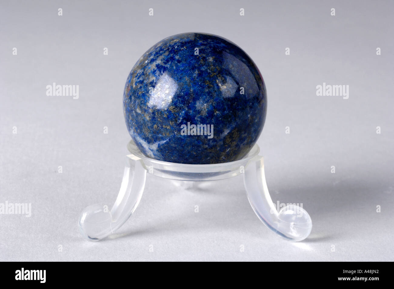 Lapis lazuli hi-res stock photography and images - Alamy