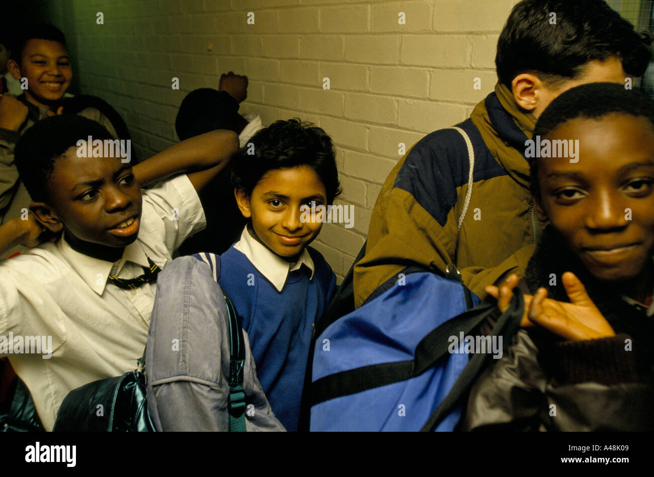 Secondary pupils go to school hi-res stock photography and images - Alamy