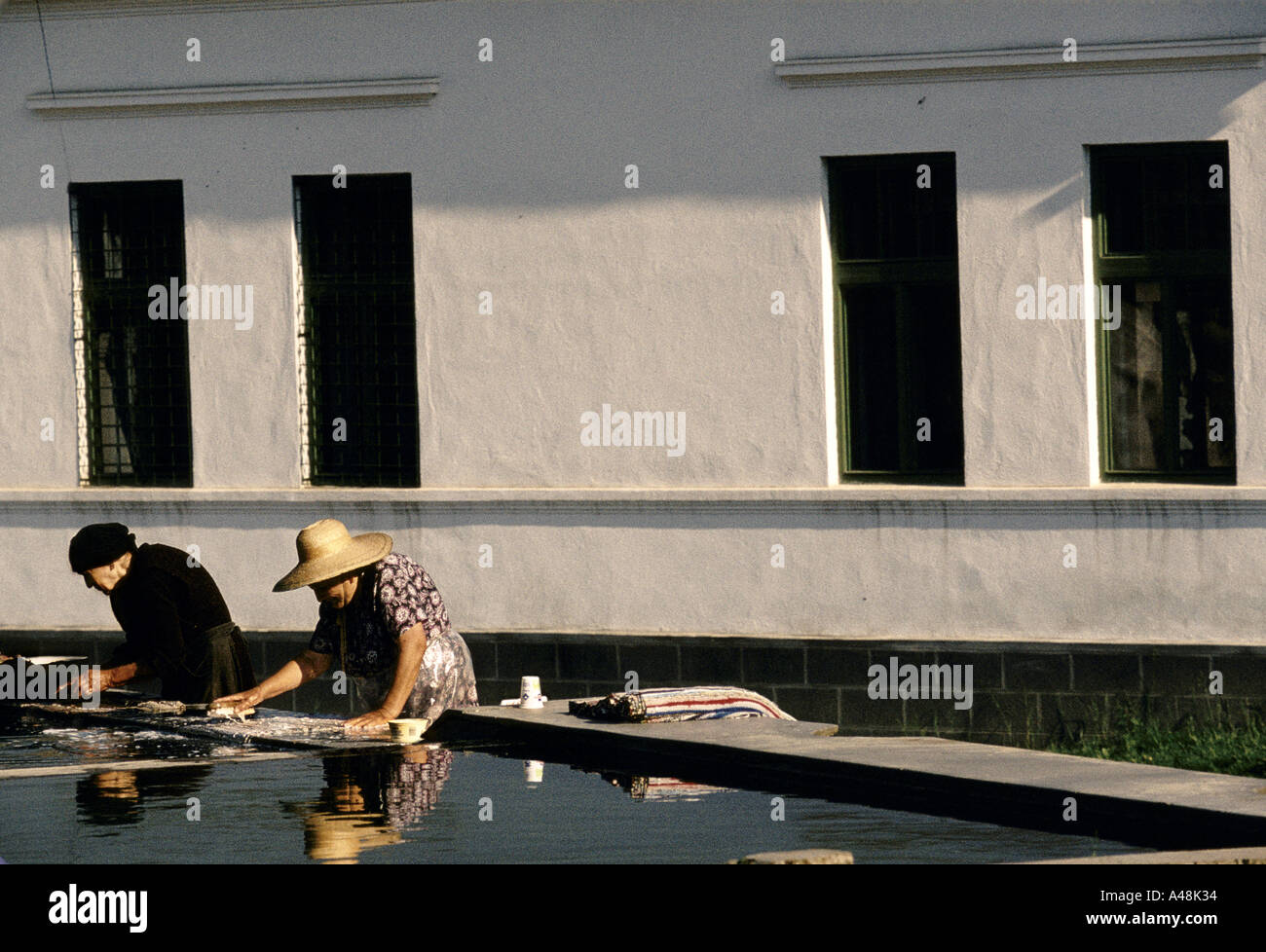 Scrubbing clothes hi-res stock photography and images - Alamy