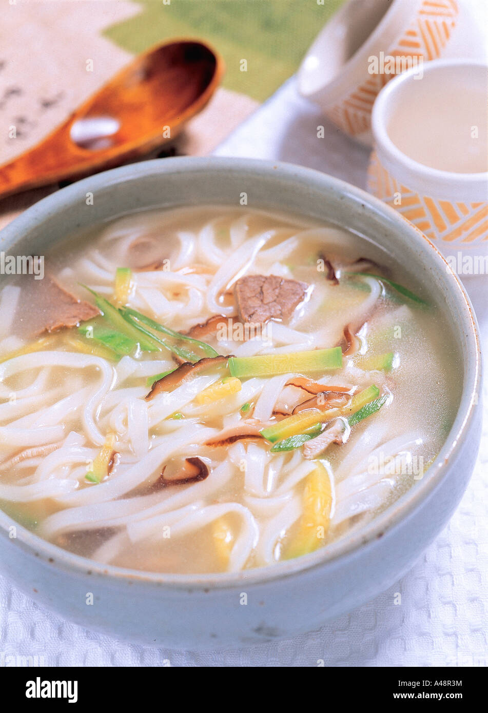 Close-up of a bowl of noodles Stock Photo - Alamy