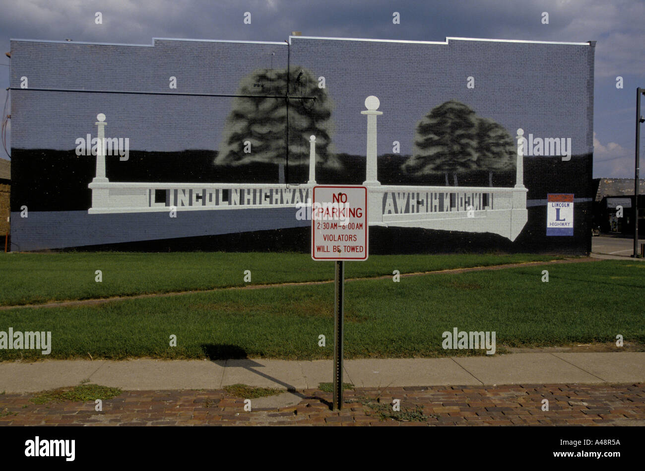 lincoln highway mural of a traditional lincoln highway road bridge tama ...