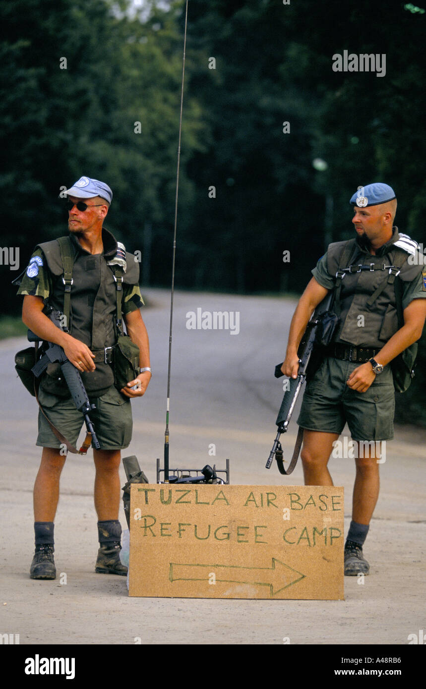 United nations blue berets hi-res stock photography and images - Alamy