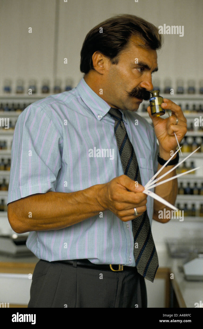 Perfumer work hi-res stock photography and images - Alamy