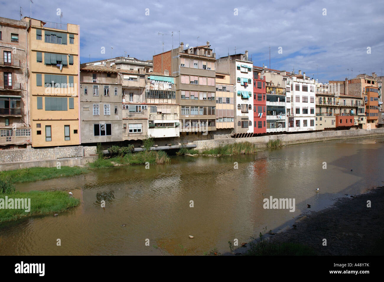 Panoramic view of characteristic Cases de l’Onyar Gerona Girona ...