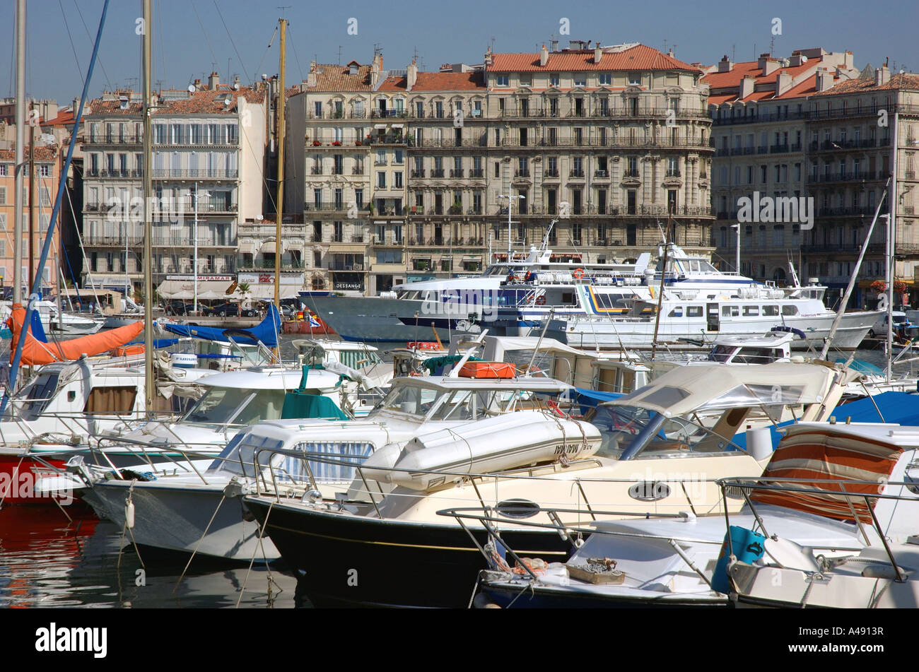 Panoramic view of seashore & Vieux Port Marseille Old Provence Southern ...
